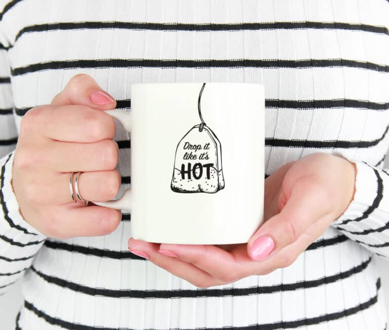 Te-krus med teksten "Drop it like it's hot"